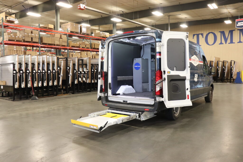 Tailgates & Liftgates - Commercial Truck Equipment Co.