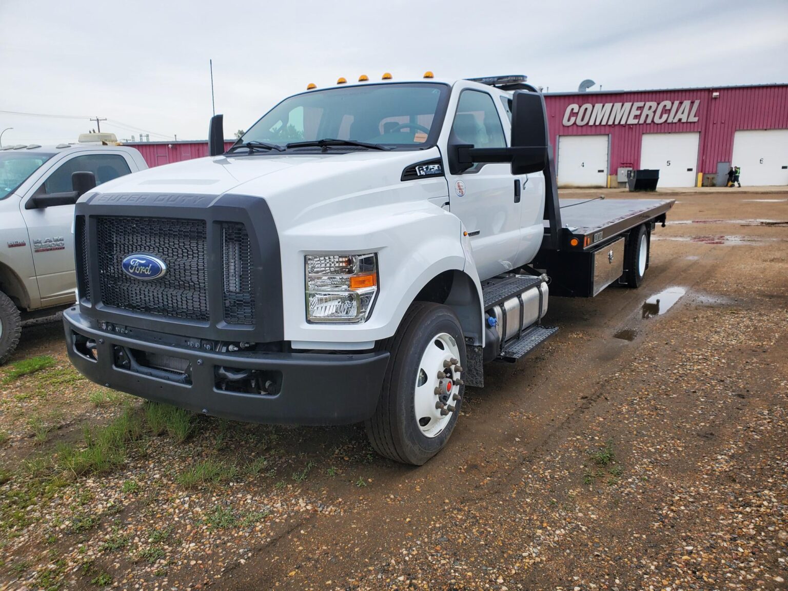 Towing & Recovery - Commercial Truck Equipment Co.